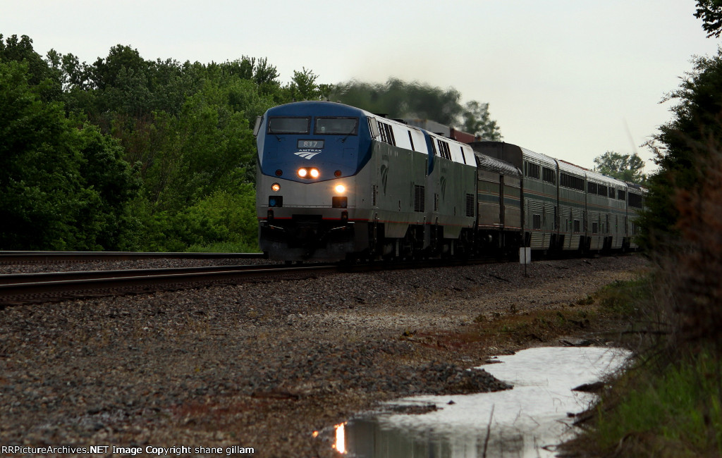 AMTK 817 leads the southwest chief #4.